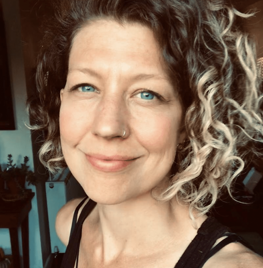 Mothering the Bones: Tending the Female Pelvis – Wales, UK